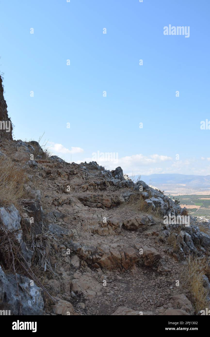 Hike along the Cliffs of Arbel Nature Reserve neat Tiberias and the Sea ...