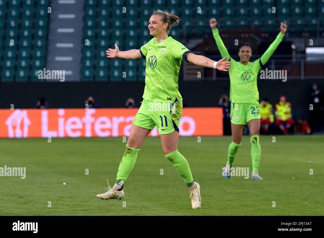 Alexandra popp celebrates germany hi-res stock photography and images ...