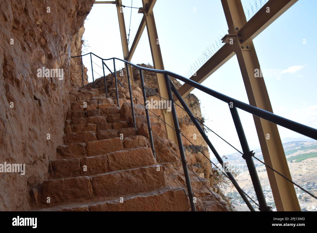 "The Fortress" cave-fortress - Hike along the Cliffs of Arbel Nature ...