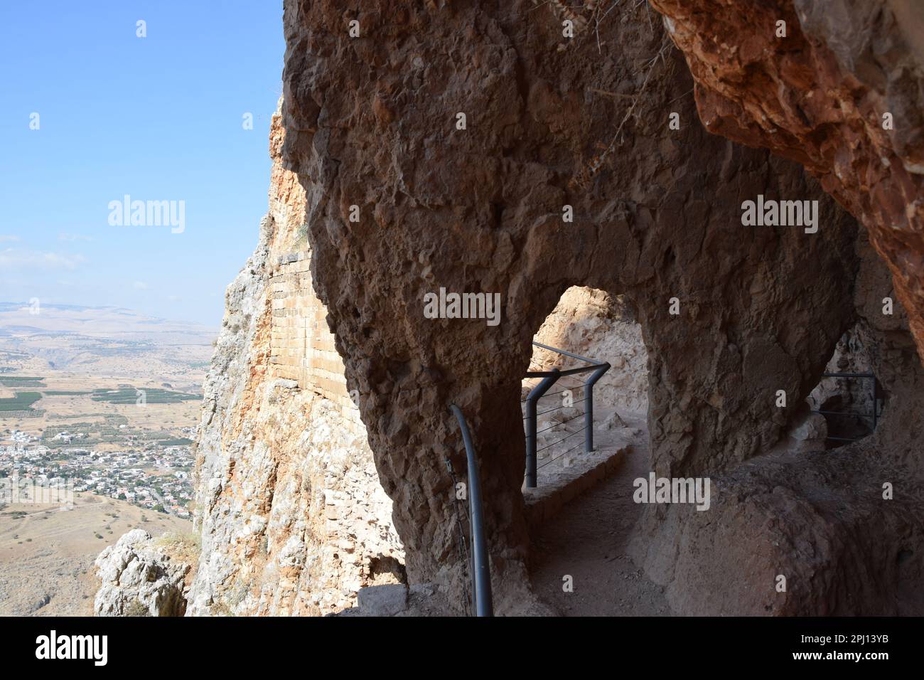 "The Fortress" cave-fortress - Hike along the Cliffs of Arbel Nature ...