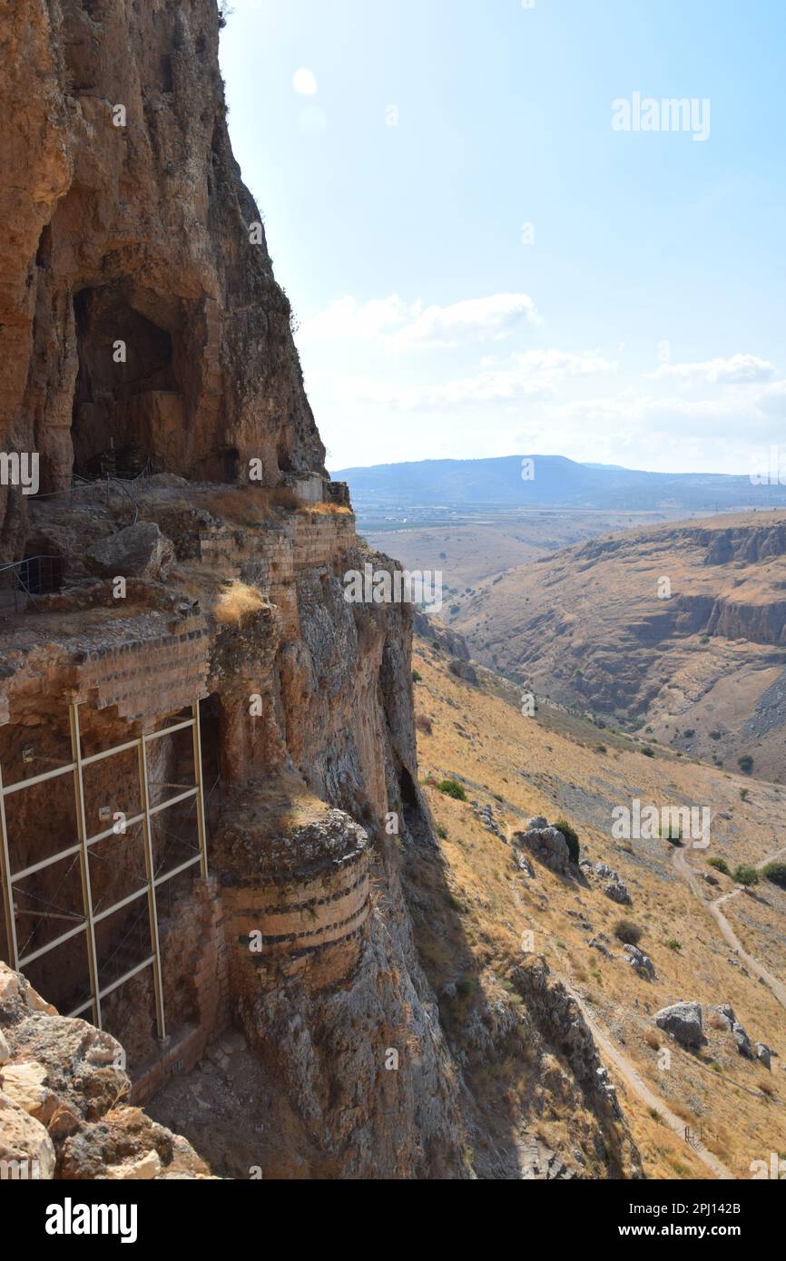 "The Fortress" cave-fortress - Hike along the Cliffs of Arbel Nature ...