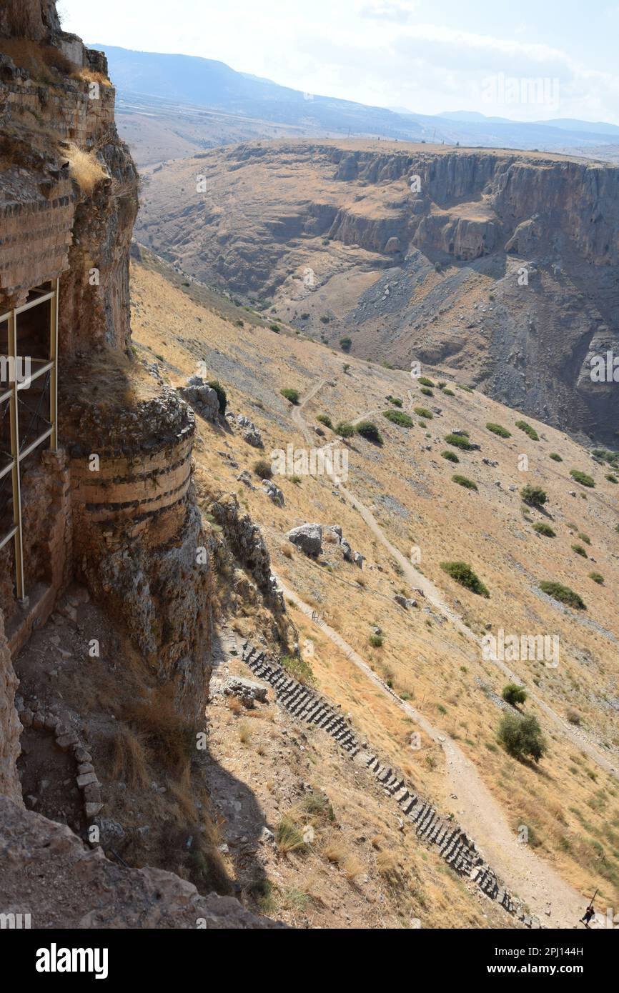 "The Fortress" cave-fortress - Hike along the Cliffs of Arbel Nature ...