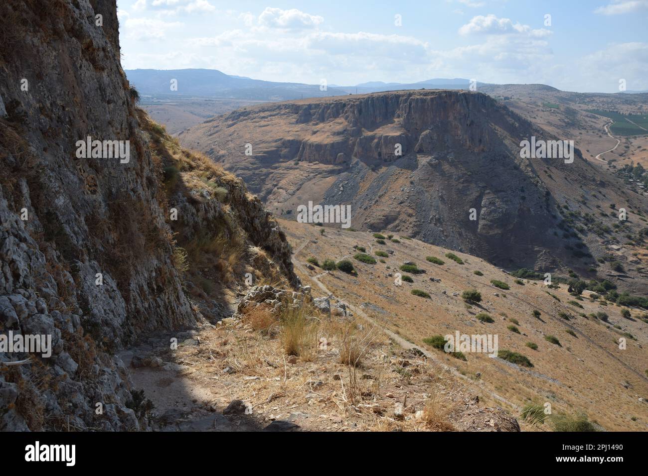 Hike along the Cliffs of Arbel Nature Reserve neat Tiberias and the Sea ...