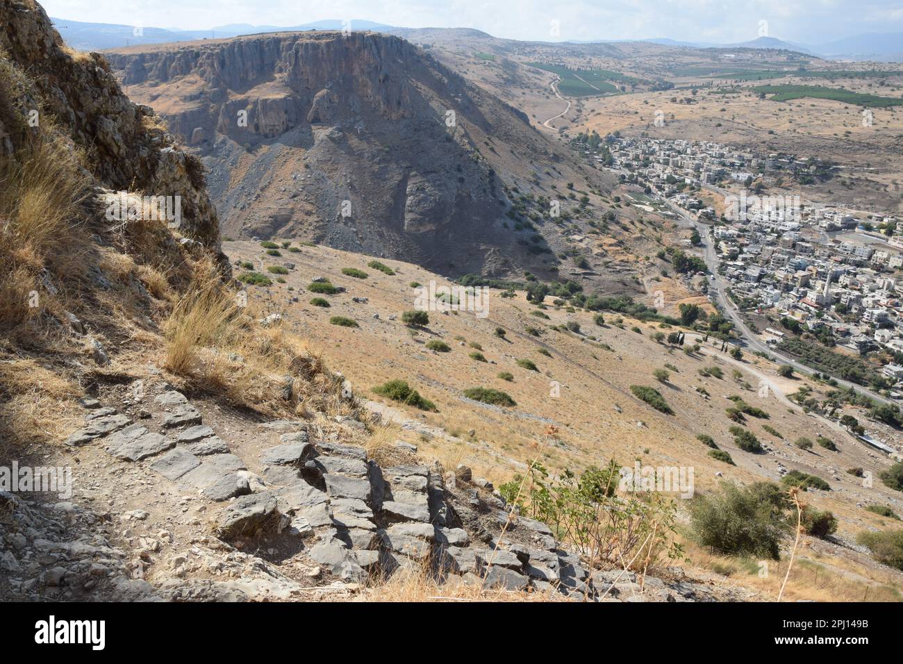 Hike along the Cliffs of Arbel Nature Reserve neat Tiberias and the Sea ...