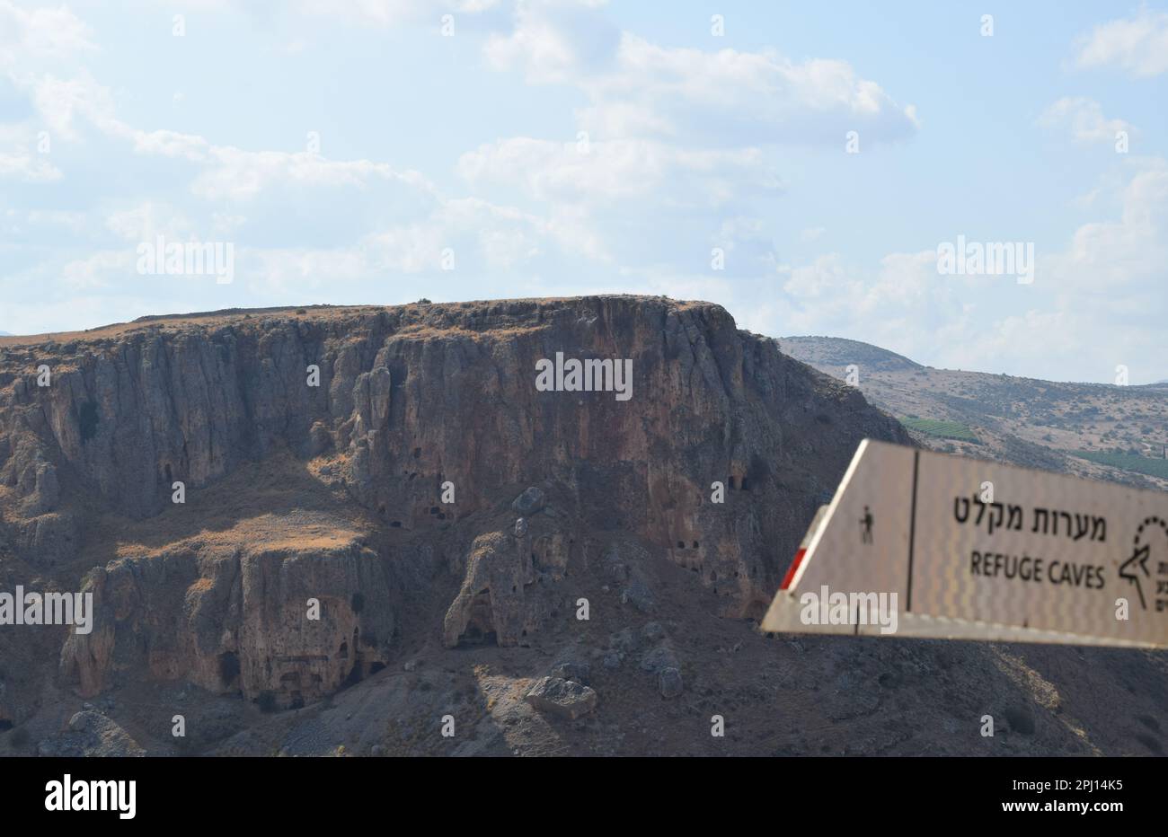 Hike along the Cliffs of Arbel Nature Reserve neat Tiberias and the Sea ...