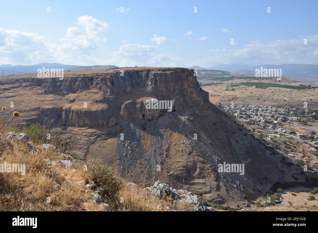 Hike along the Cliffs of Arbel Nature Reserve neat Tiberias and the Sea ...