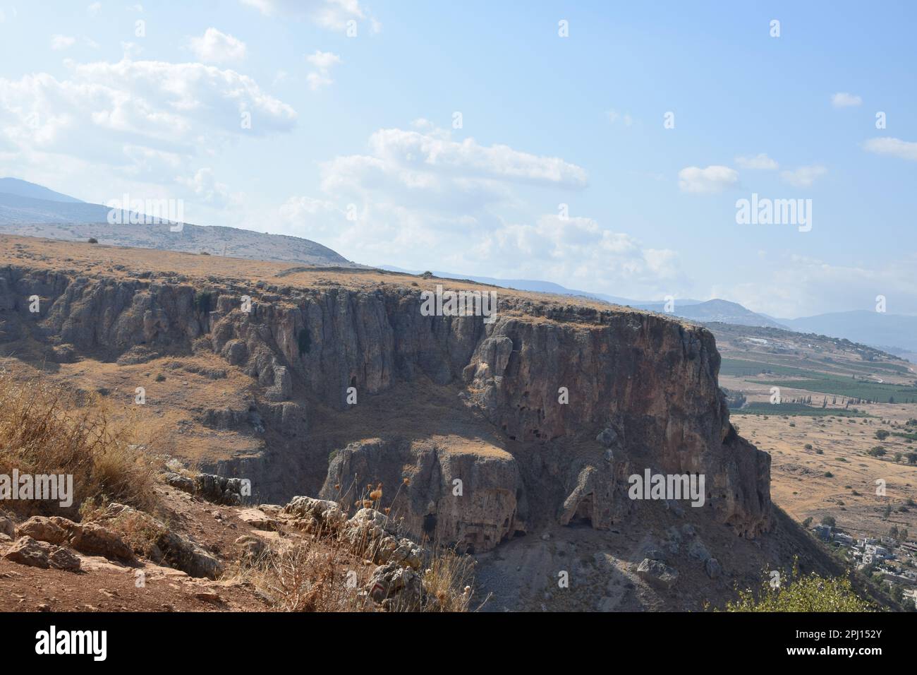 Hike along the Cliffs of Arbel Nature Reserve neat Tiberias and the Sea ...