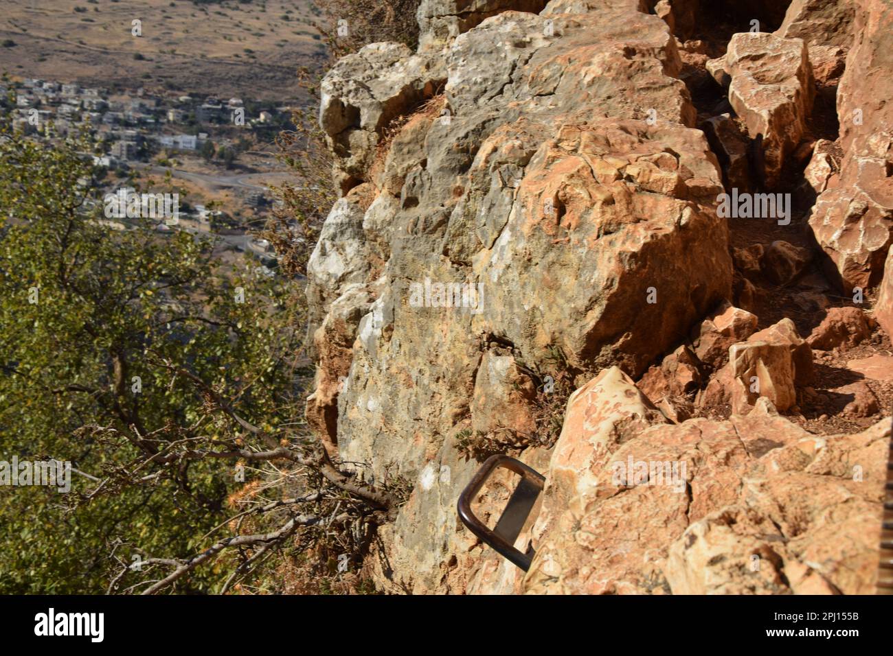 Hike along the Cliffs of Arbel Nature Reserve neat Tiberias and the Sea ...