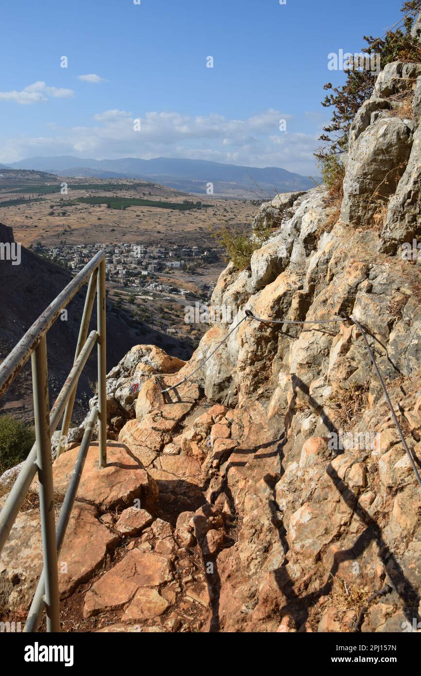 Hike along the Cliffs of Arbel Nature Reserve neat Tiberias and the Sea ...