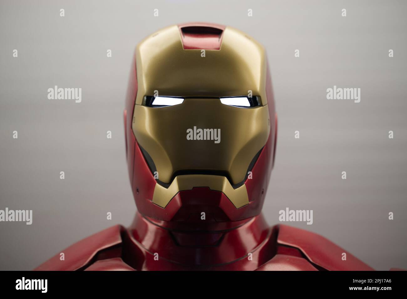 Iron man avengers hi-res stock photography and images - Alamy
