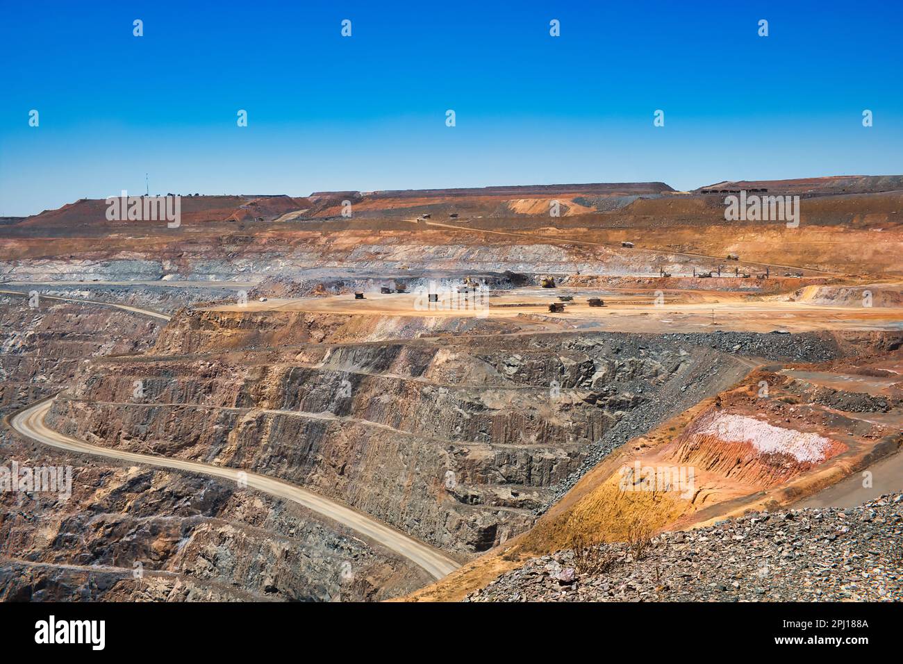 Fimiston open pit gold mine hi-res stock photography and images - Alamy