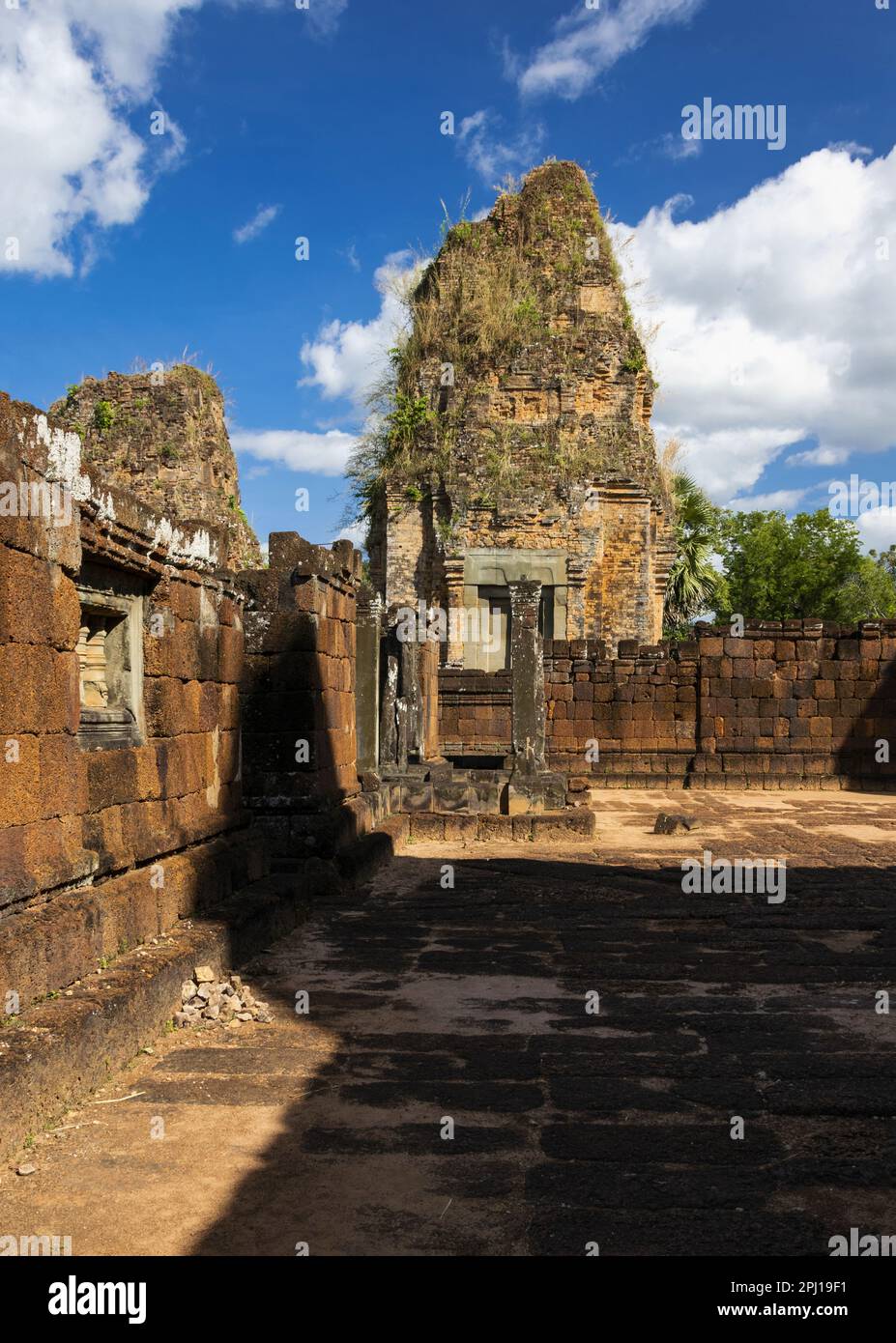 Angkor temple Pre Rup in Cambodia Stock Photo - Alamy