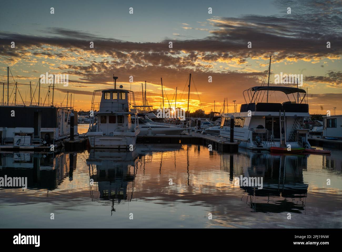 Glowing sunset at Ocean Marina, Mandurah and its beautiful waterways on ...