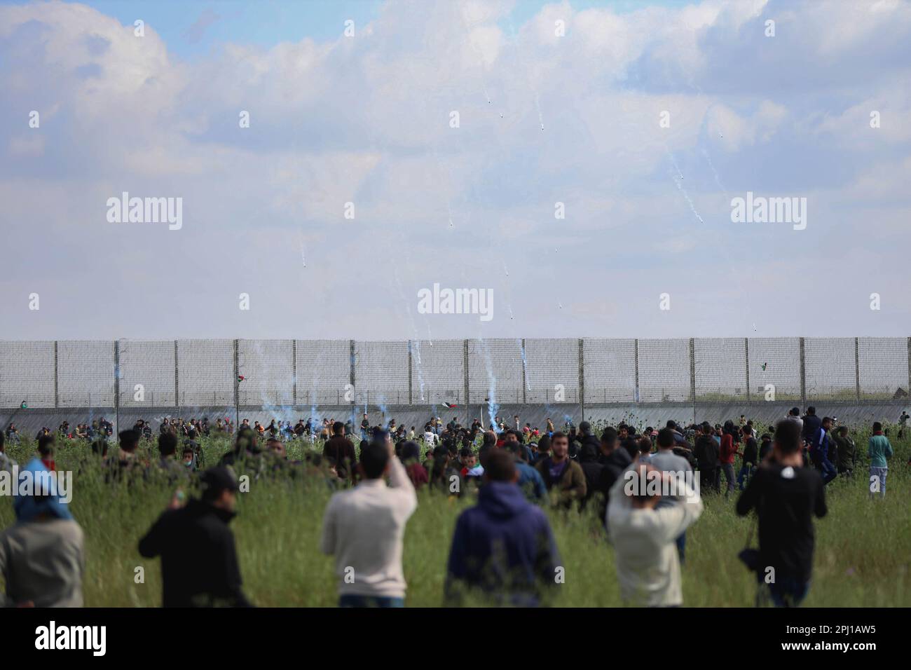 Gaza, Palestine. 30th Mar, 2023. (INT) On Earth Day, hundreds of ...