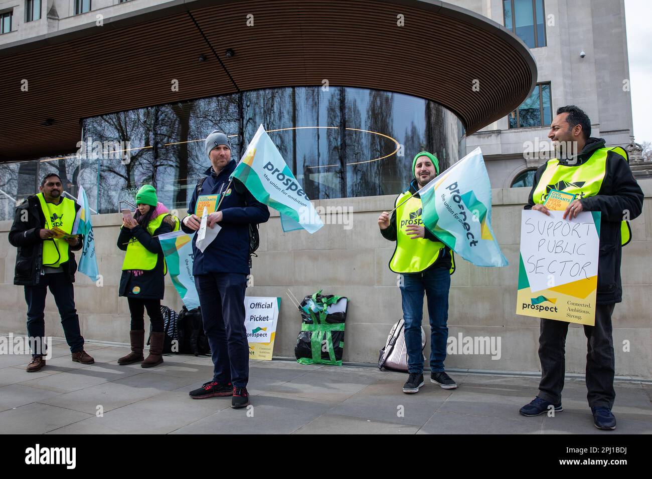 Redundancy terms hi-res stock photography and images - Alamy