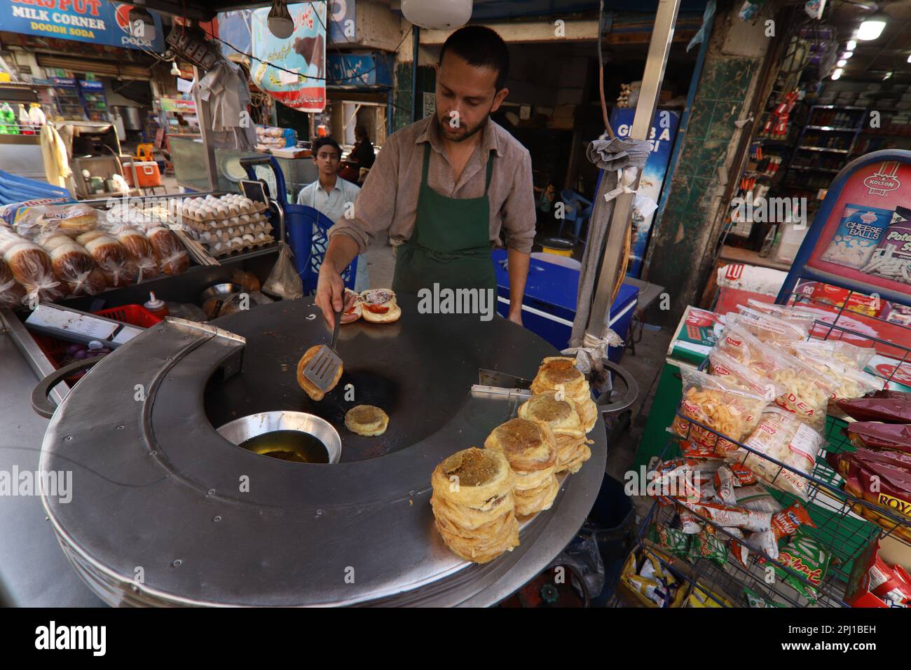 Karachi burns road hi-res stock photography and images - Alamy