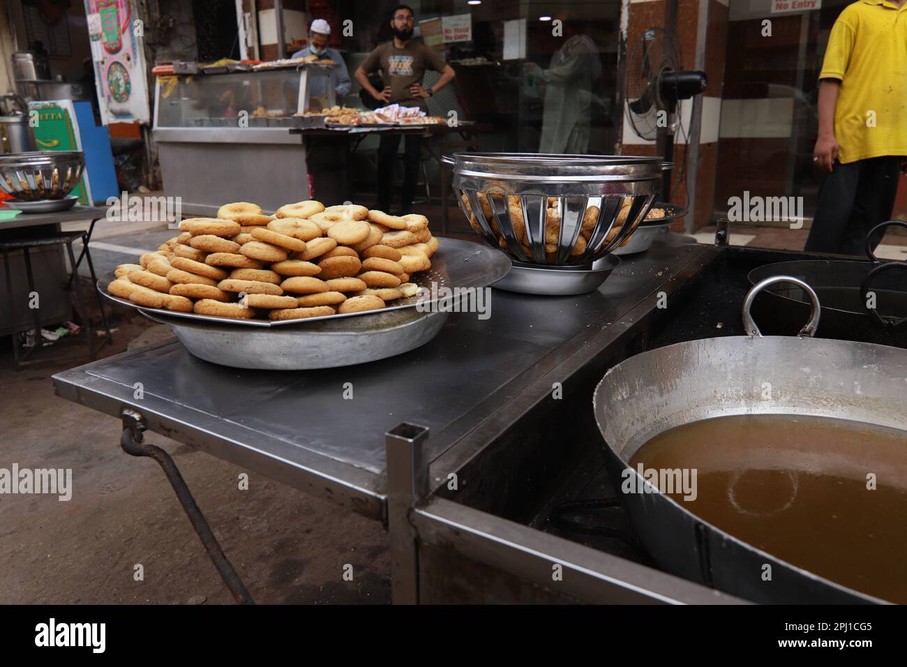 Indian sweets and samosa hi-res stock photography and images - Alamy