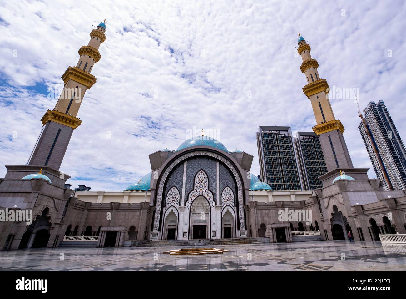 Masjid Wilayah Persekutuan in Kuala Lumpur Stock Photo - Alamy