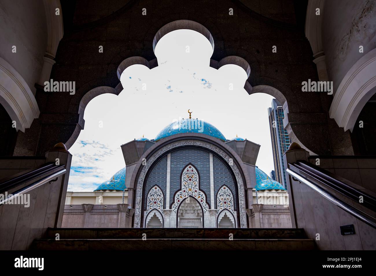 Masjid Wilayah Persekutuan in Kuala Lumpur Stock Photo - Alamy