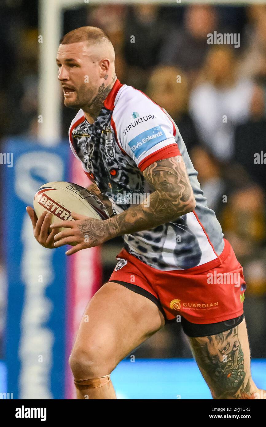 Zak Hardaker #1 of Leigh Leopards makes a break during the Betfred ...