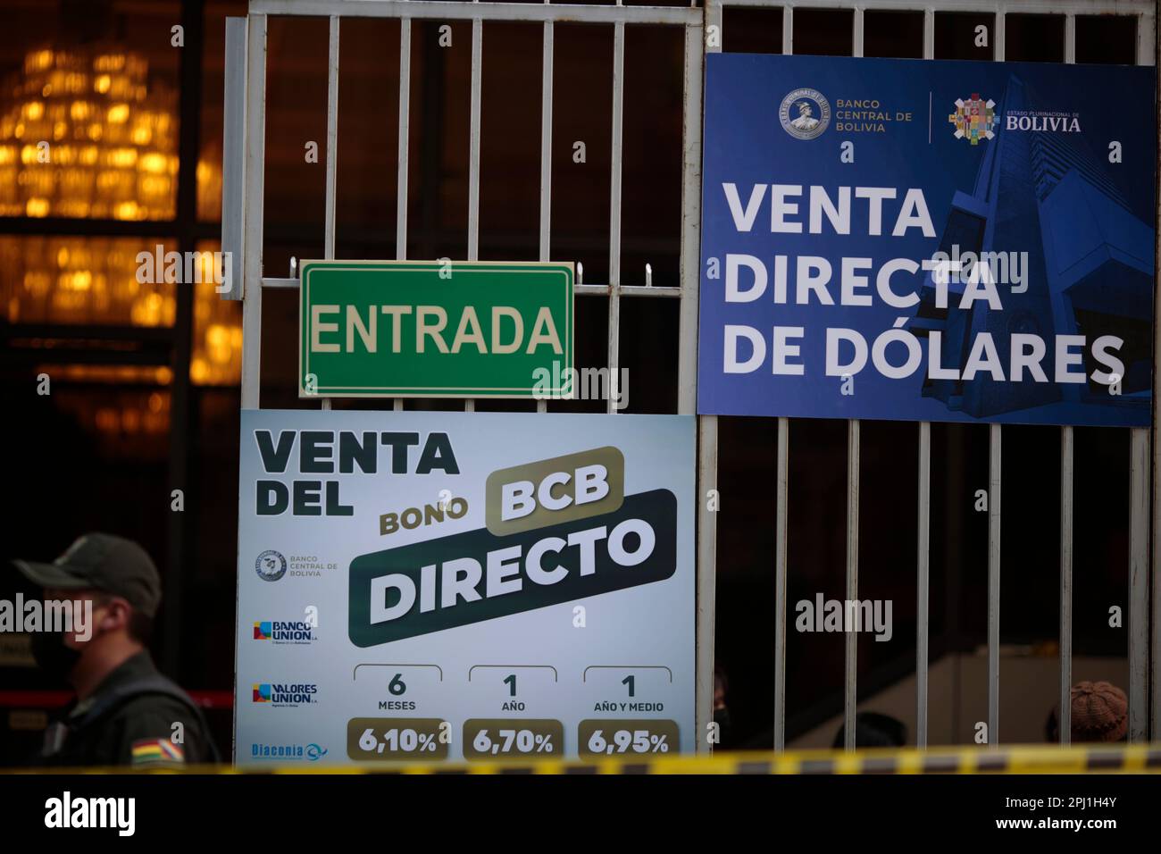 Paz directa hi-res stock photography and images - Alamy