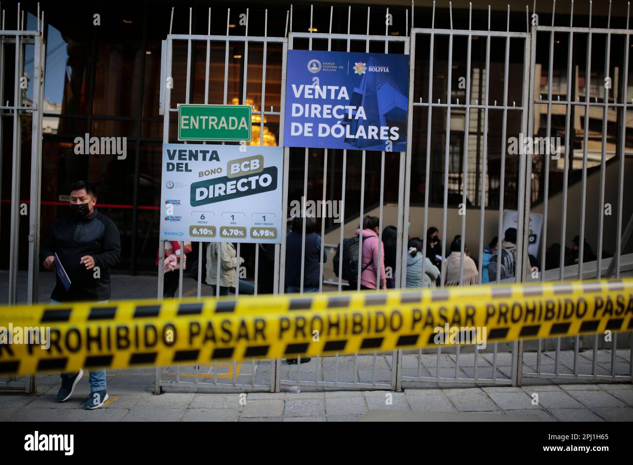 Paz directa hi-res stock photography and images - Alamy