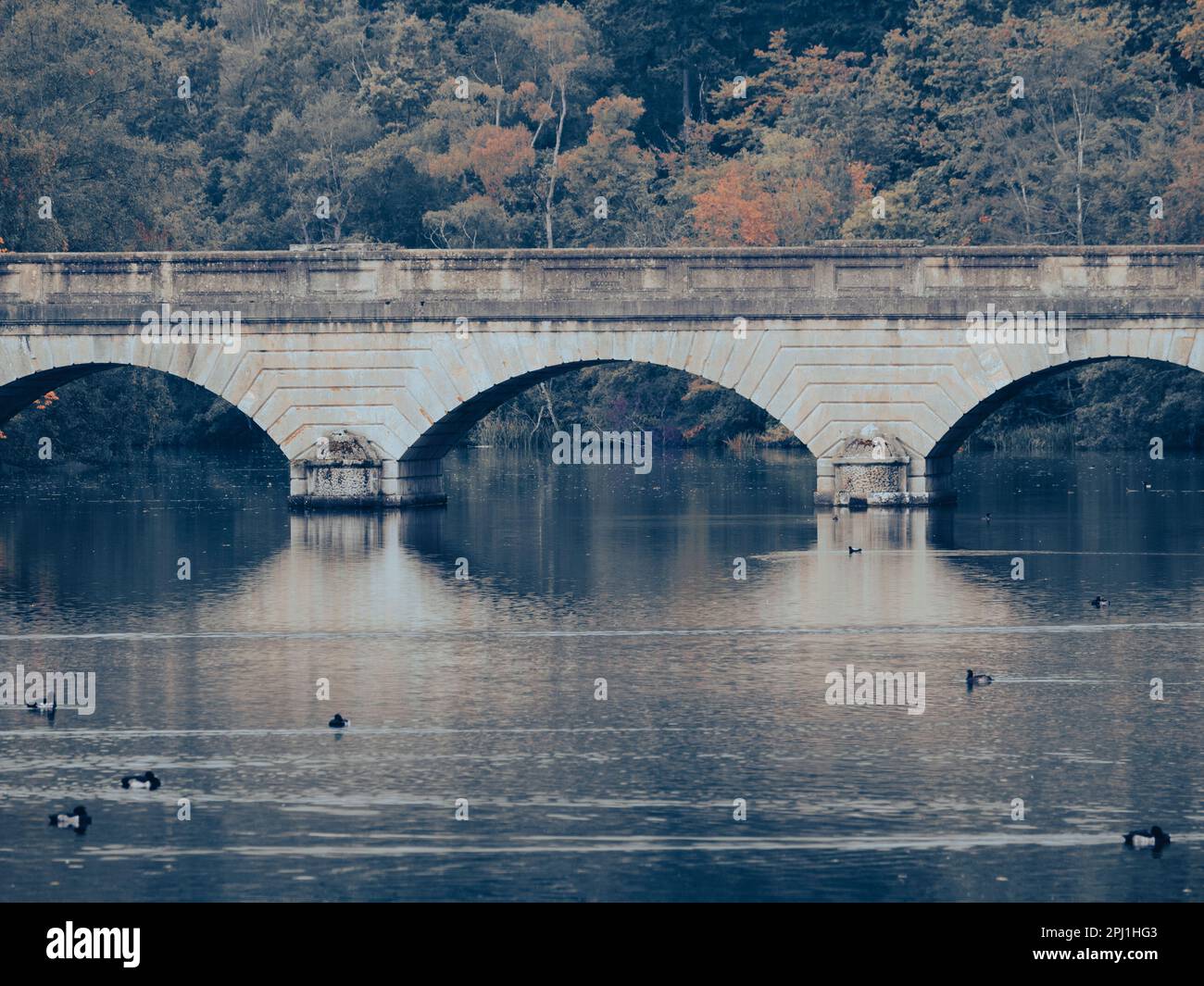 Five arch bridge virginia water hi-res stock photography and images - Alamy