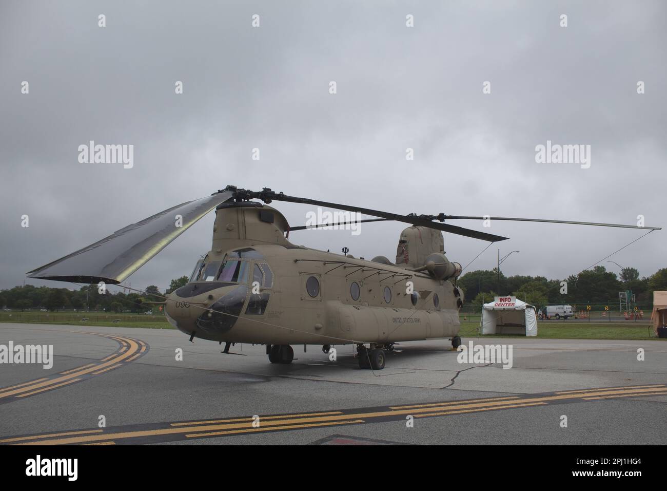 Army CH-47 Chinook Stock Photo - Alamy