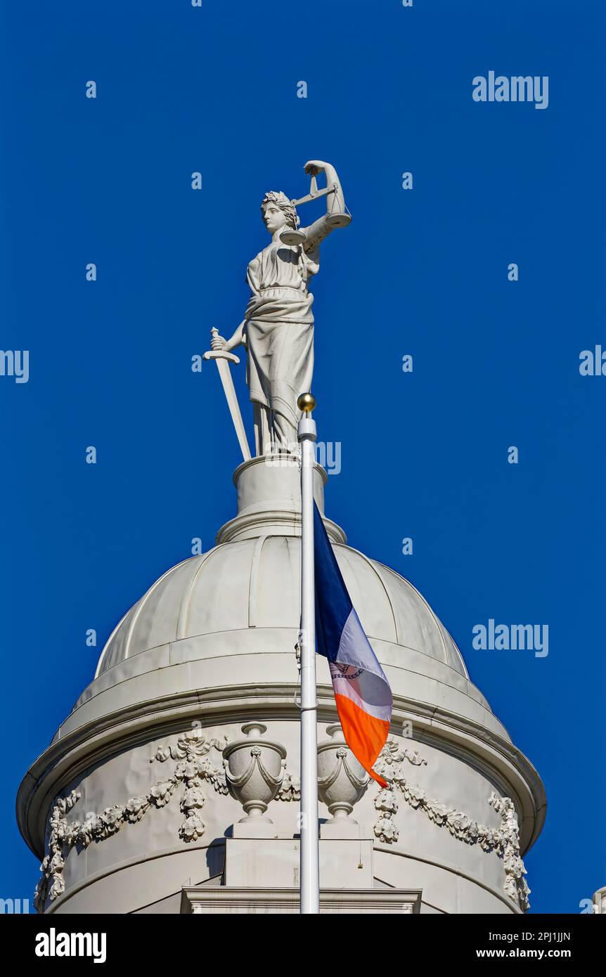 City Hall, a national and NYC landmark, is clad entirely in stone. The ...