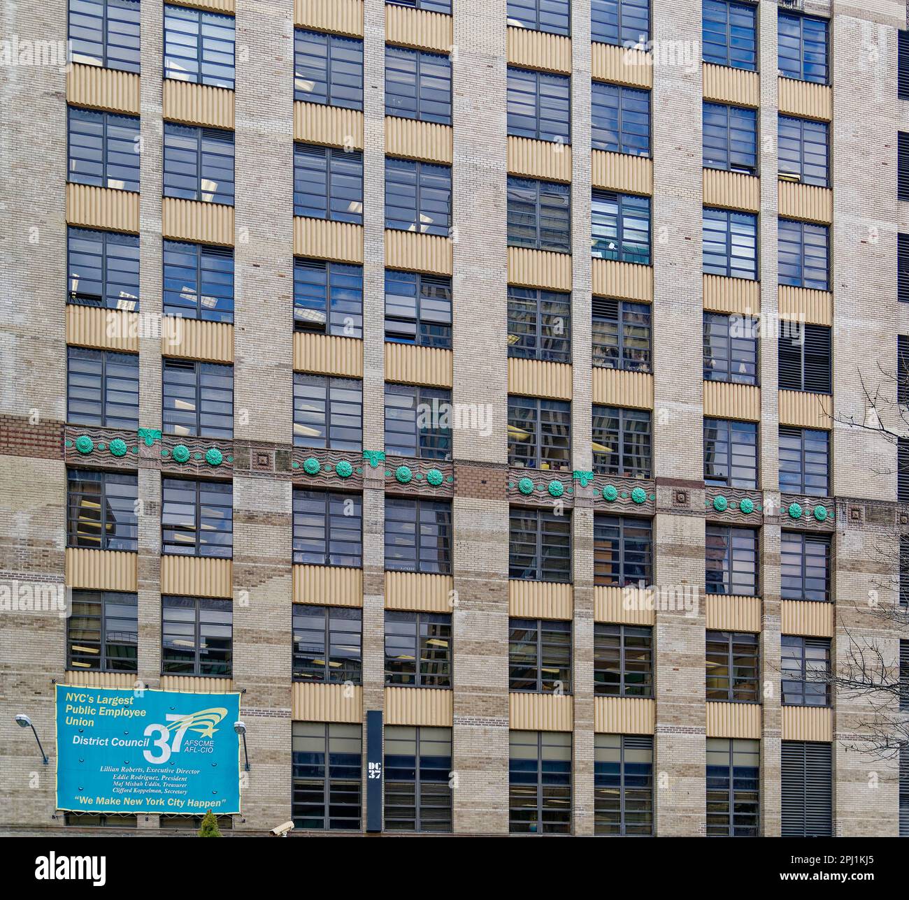 Art Deco beauty gone: This brick and terra cotta façade of the former ...