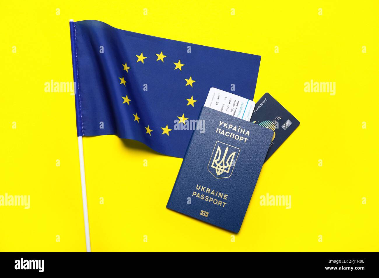 Id card yellow hi-res stock photography and images - Alamy