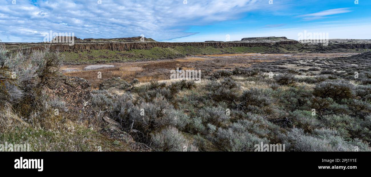 Basalt Structures in the Columbia National Wildlife Refuge Stock Photo ...