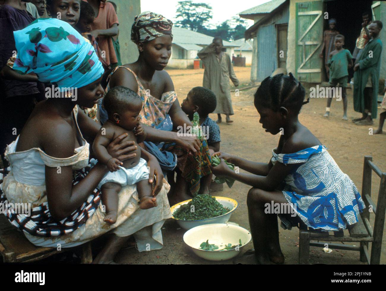 Kpelle tribe hi-res stock photography and images - Alamy