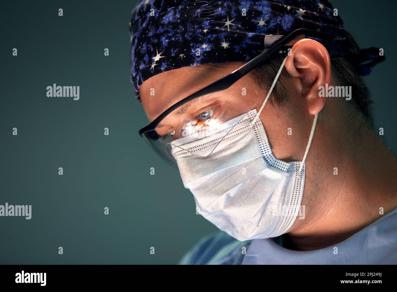 Modern equipment in operating room. Team surgeon at work in operating ...
