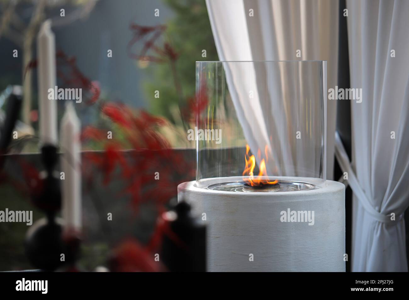 Bio ethanol fire hi-res stock photography and images - Alamy