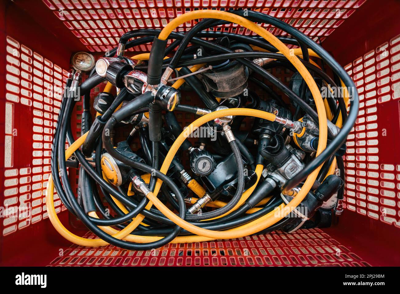 Diving respirators hi-res stock photography and images - Alamy