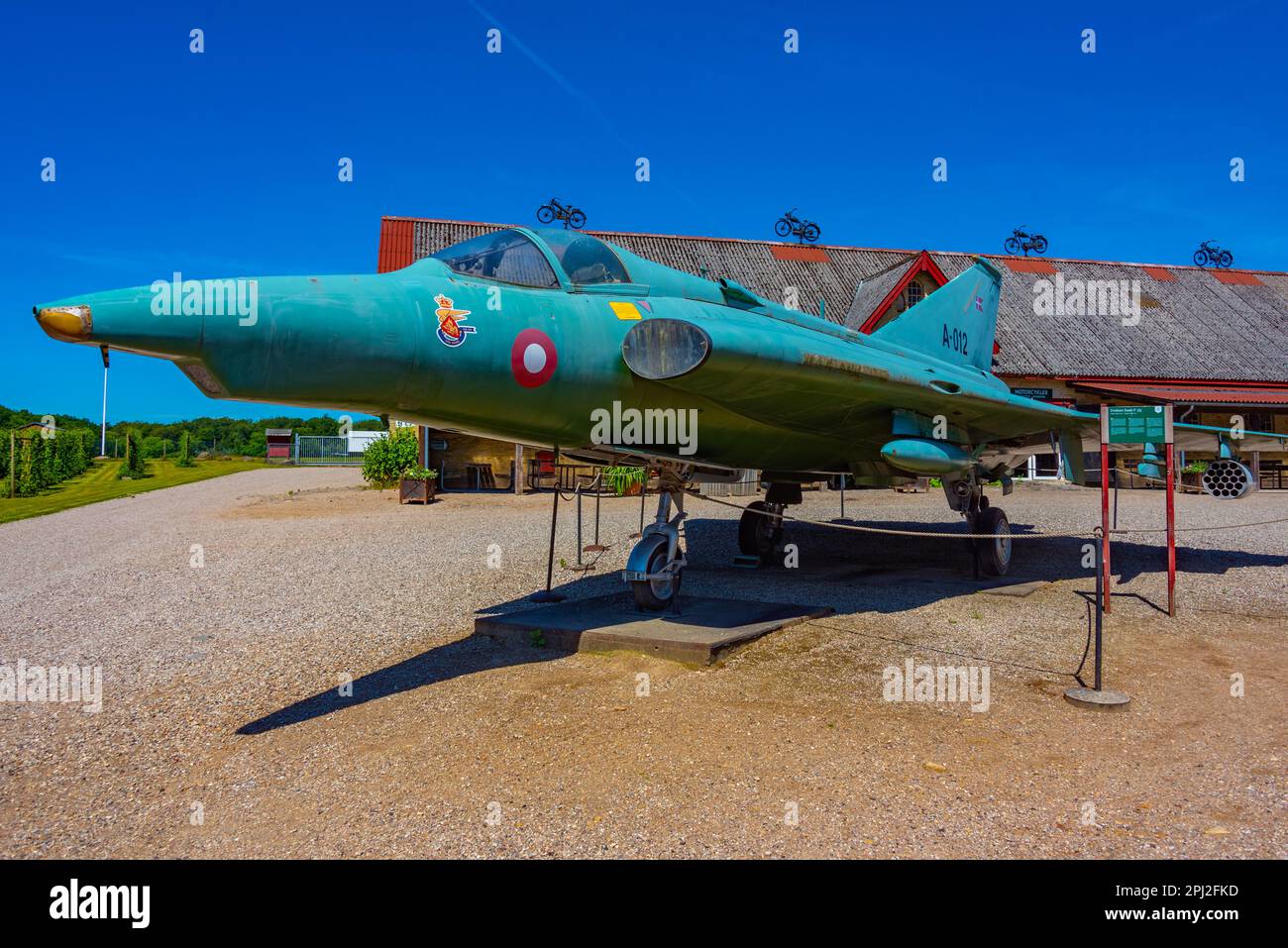 Slot aircraft hi-res stock photography and images - Alamy