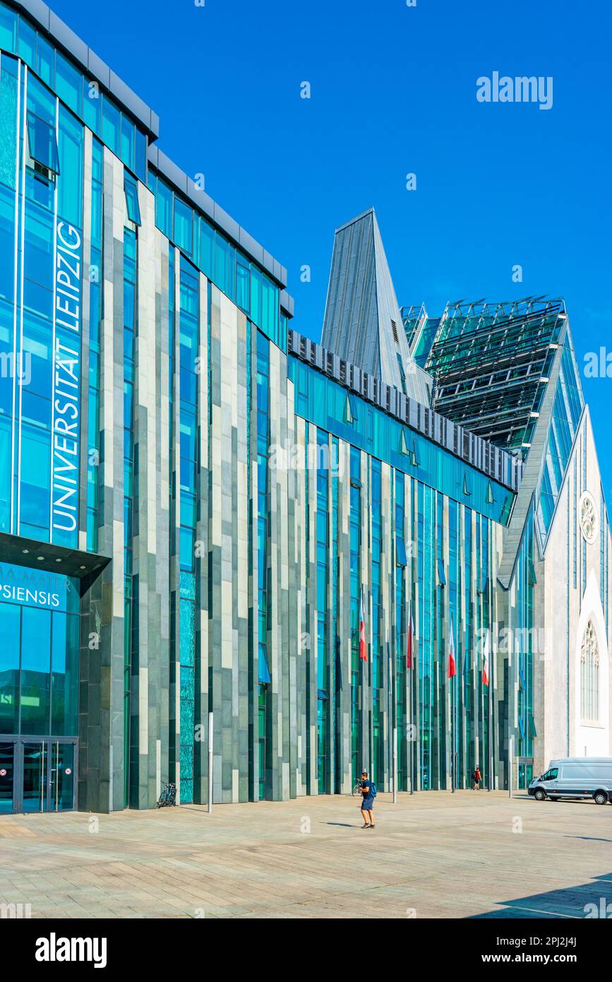 The modern augusteum of leipzig university on augustusplatz hi-res ...