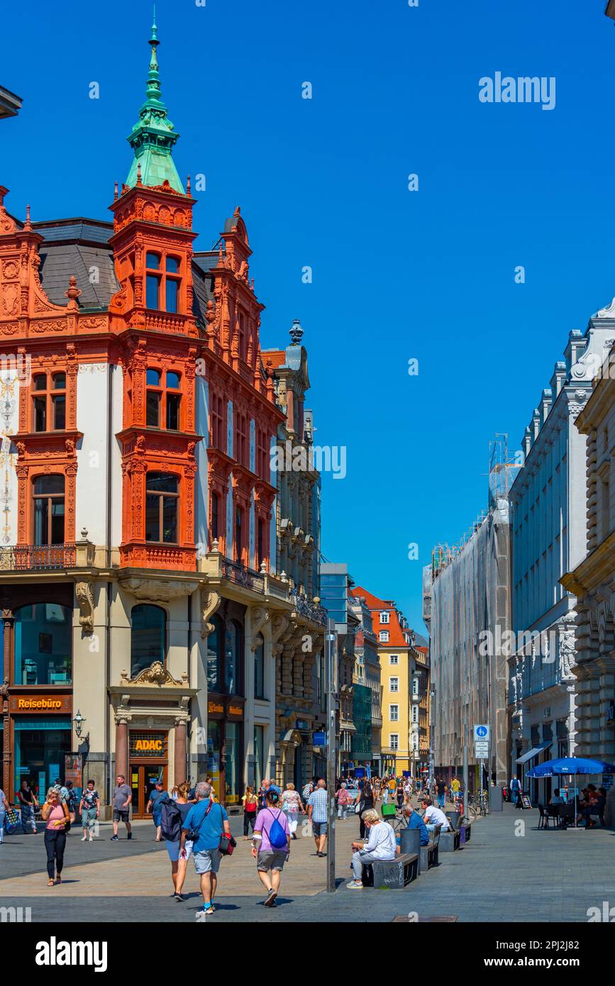 Germany leipzig city centre shopping hi-res stock photography and ...