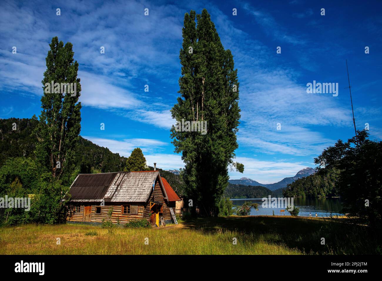 Camping on the shores of Lake Espejo (Mirror) on Lanin National Park ...