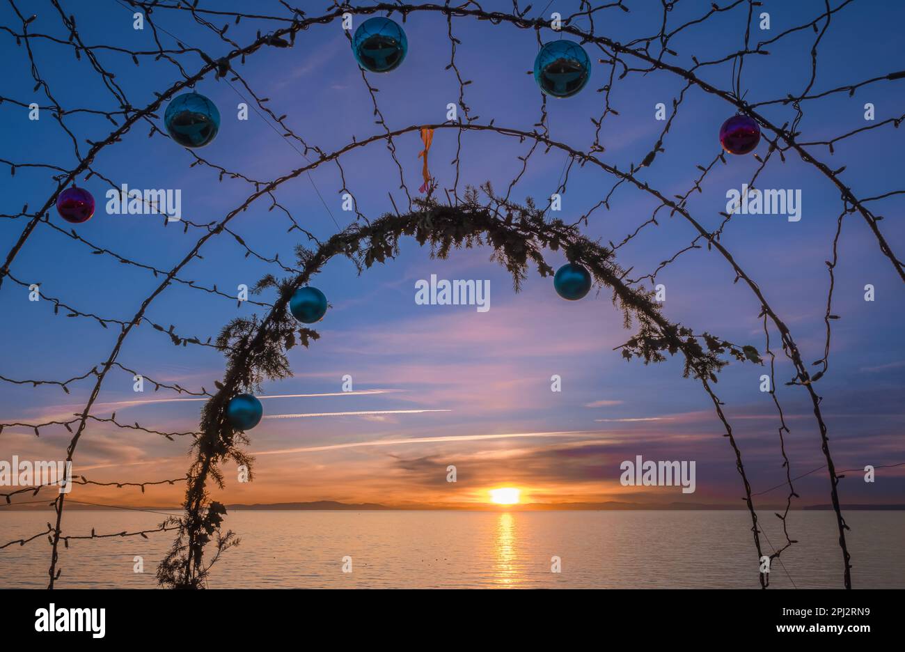 Solar ark hi-res stock photography and images - Alamy