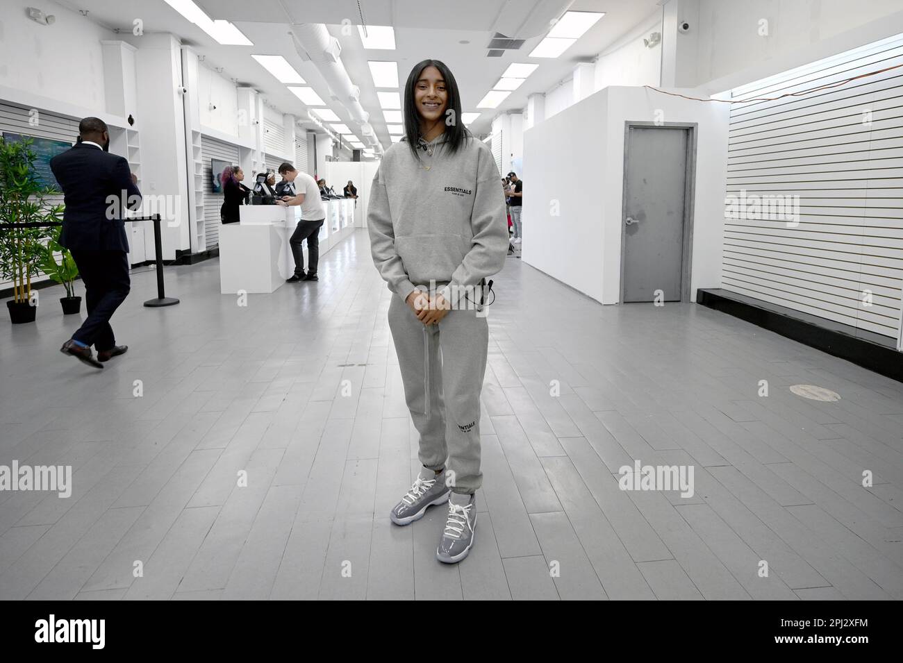 Marijuana dispensary owner hi-res stock photography and images - Alamy