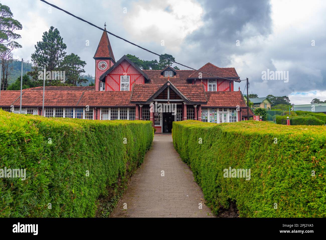 British colonial architecture nuwara eliya hi-res stock photography and ...