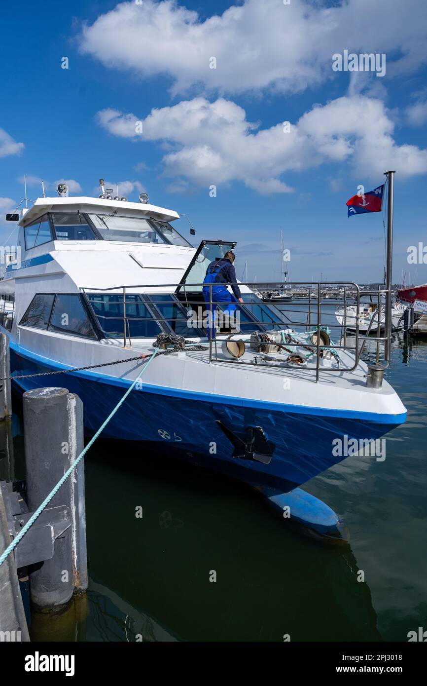 Stralsund, Germany. 29th Mar, 2023. The motor vessel "Sundevit" of the ...