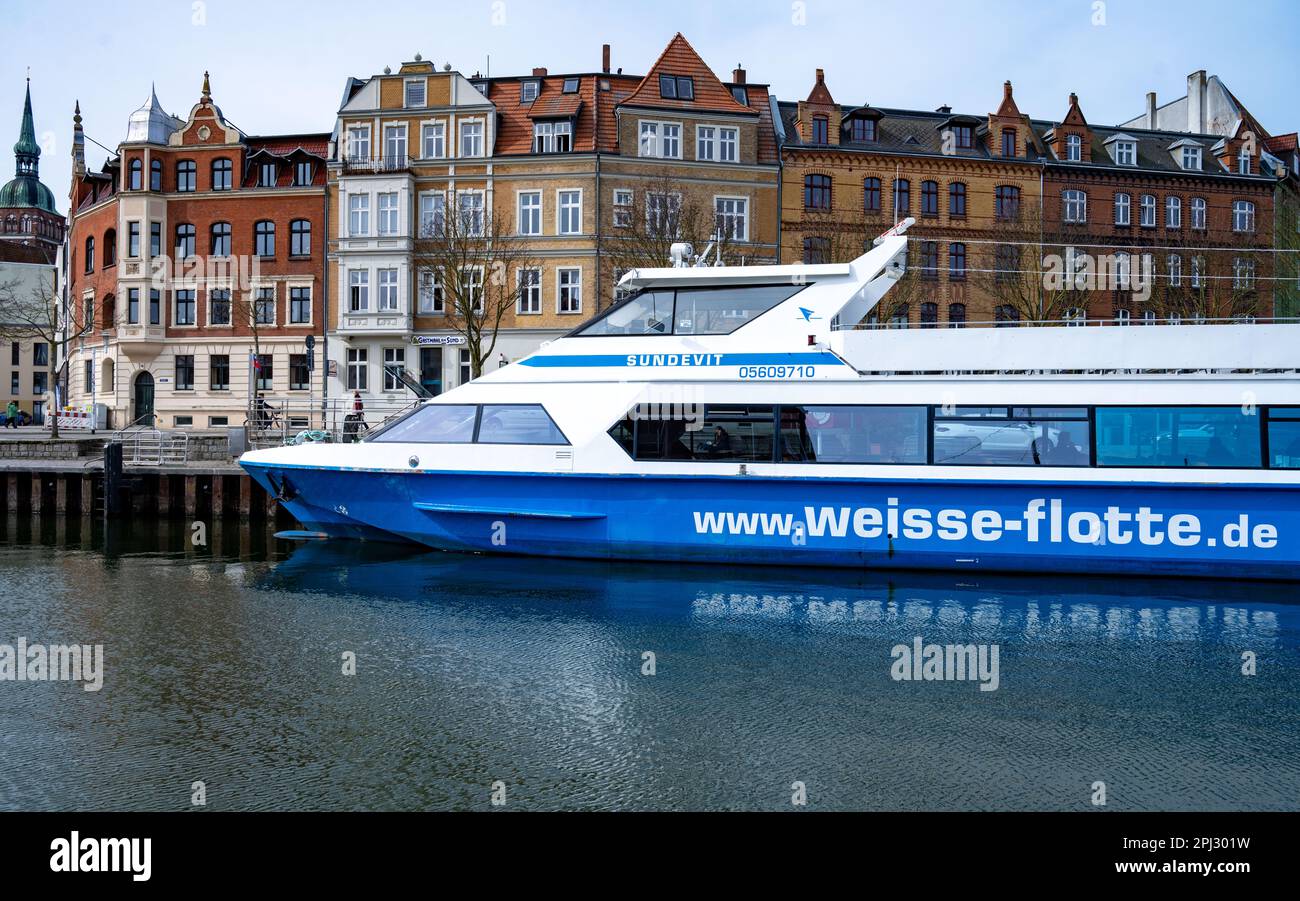 Stralsund, Germany. 29th Mar, 2023. The motor vessel "Sundevit" of the ...