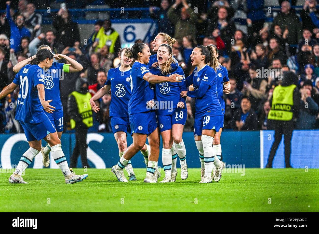 Maren Mjelde (18) of Chelsea scores 1-2 and Chelsea can celebrate ...