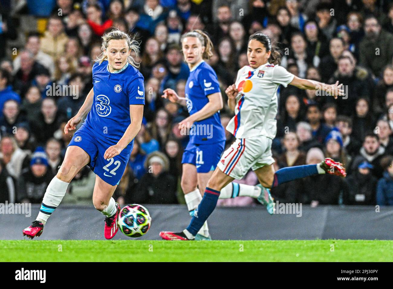 Erin Cuthbert (22) of Chelsea pictured during a female soccer game ...