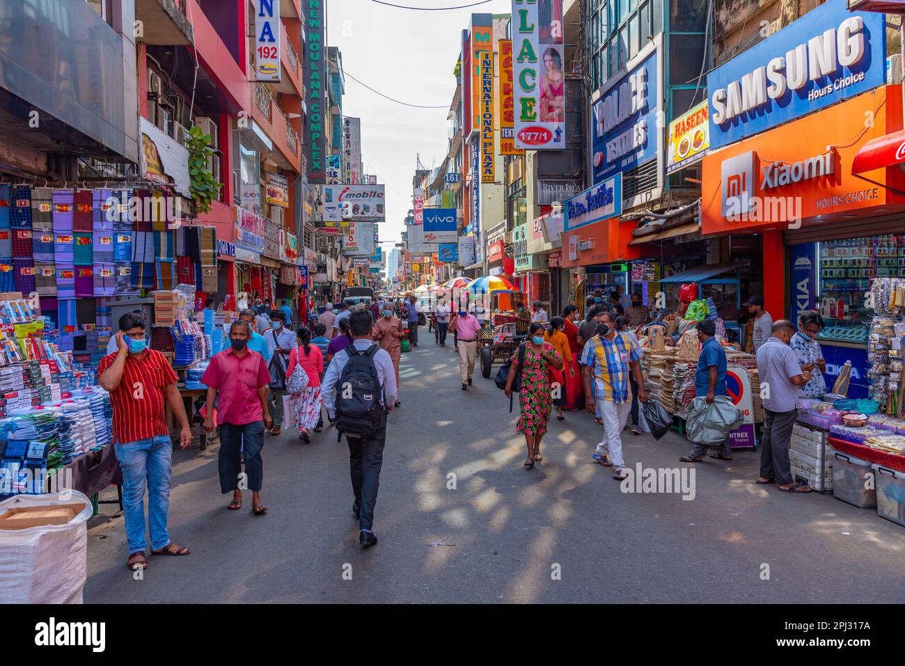 Colombo, Sri Lanka, January 19, 2022: View of a busy street in the ...
