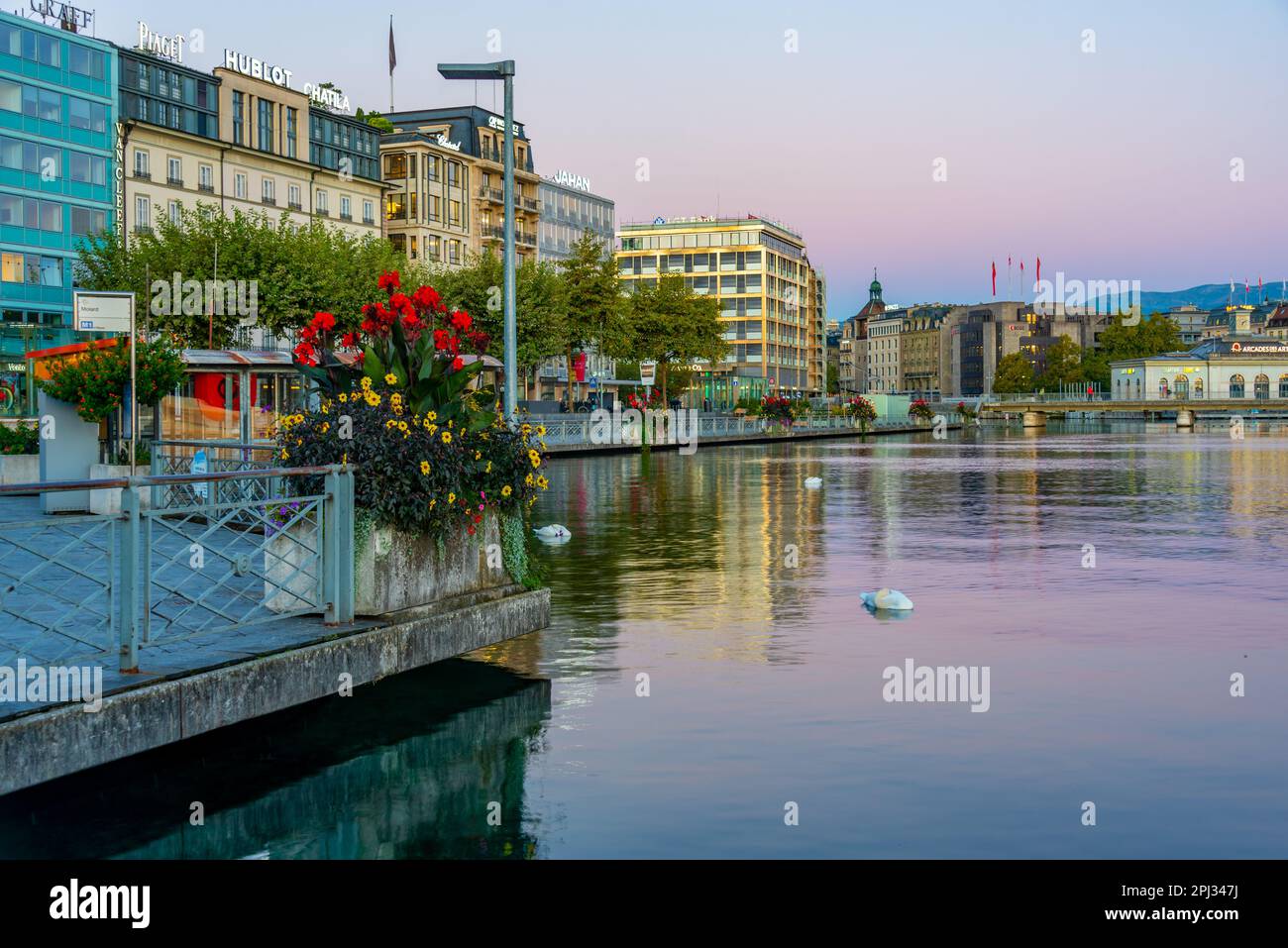 Geneva, Switzerland, September 19, 2022: Sunrise view of a lakeside ...