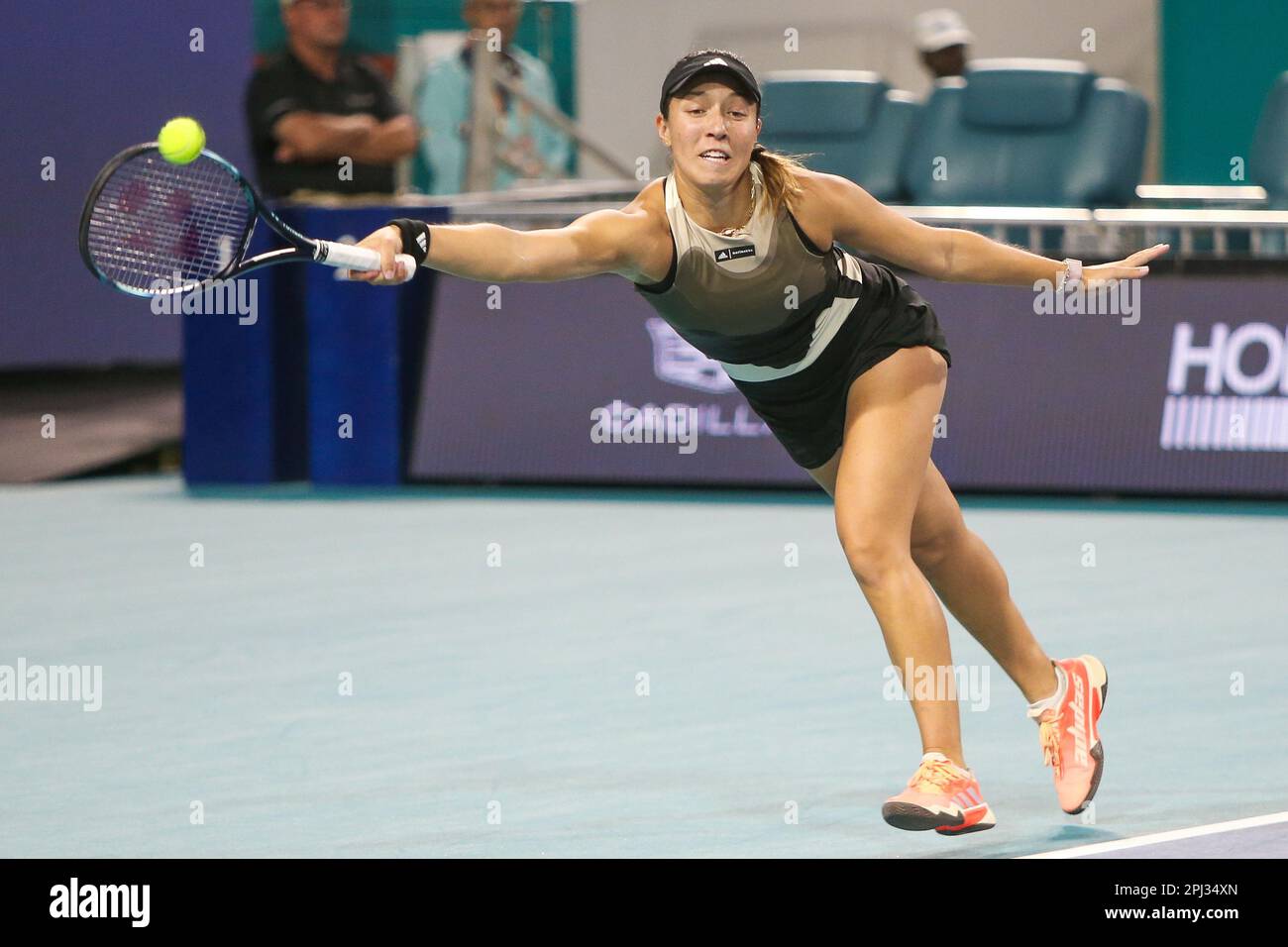 Miami Gardens, Florida, USA. 30th Mar, 2023. Jessica Pegula (USA ...